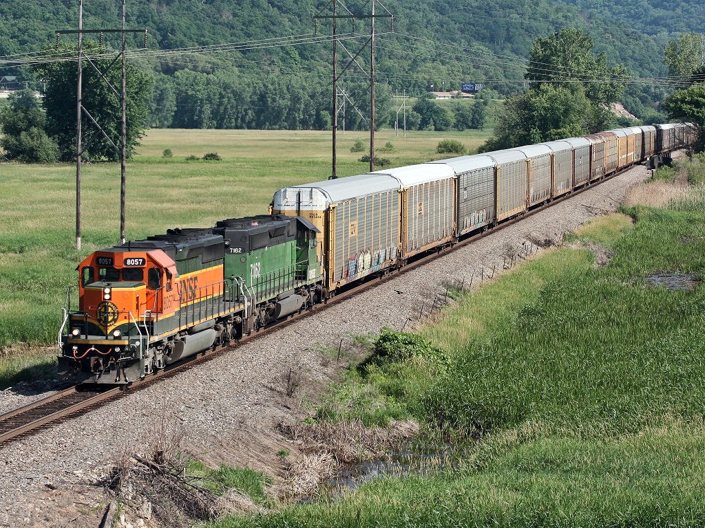 BNSF 8057